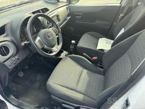 Balts Toyota Yaris 2013 Ogre, ar dzinēja tilpumu 1.40 L un nobraukumu 178 tūkst. km par 5650 €, foto 11 vietnē AUTOMOTO.COM.LV