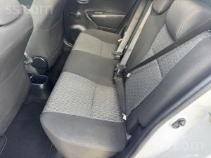 Balts Toyota Yaris 2013 Ogre, ar dzinēja tilpumu 1.40 L un nobraukumu 178 tūkst. km par 5650 €, foto 21 vietnē AUTOMOTO.COM.LV