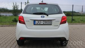 White Toyota Yaris 2014 in Riga, with an engine capacity of 1.50 L and mileage of 100 thousand km for 6850 €, photo 9 on AUTOMOTO.COM.LV