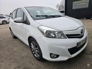 Balts Toyota Yaris 2014 Tauragė, ar dzinēja tilpumu 1.36 L un nobraukumu 370 tūkst. km par 3000 €, foto 22 vietnē AUTOMOTO.COM.LV