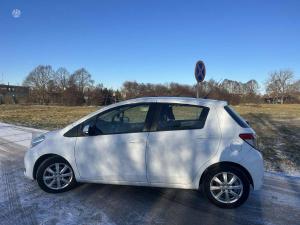 Balts Toyota Yaris 2014 Šauļi, ar dzinēja tilpumu 1.36 L un nobraukumu 190 tūkst. km par 4200 €, foto 8 vietnē AUTOMOTO.COM.LV