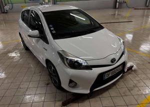 Balts Toyota Yaris 2014 Viļņa, ar dzinēja tilpumu 1.50 L un nobraukumu 178 tūkst. km par 7000 €, foto 7 vietnē AUTOMOTO.COM.LV