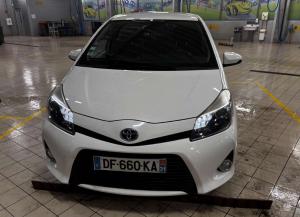 Balts Toyota Yaris 2014 Viļņa, ar dzinēja tilpumu 1.50 L un nobraukumu 178 tūkst. km par 7000 €, foto 8 vietnē AUTOMOTO.COM.LV