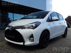 Balts Toyota Yaris 2014 Rīga, ar dzinēja tilpumu 1.50 L un nobraukumu 184 tūkst. km par 8300 €, foto  vietnē AUTOMOTO.COM.LV