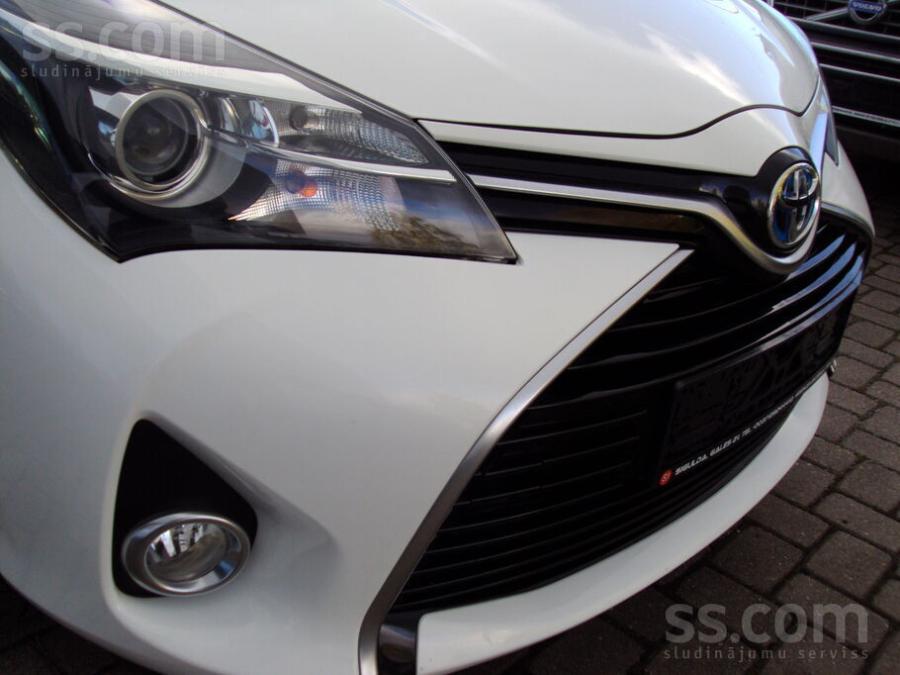 Balts Toyota Yaris 2014 Rīga, ar dzinēja tilpumu 1.50 L un nobraukumu 184 tūkst. km par 8300 €, foto 15 vietnē AUTOMOTO.COM.LV