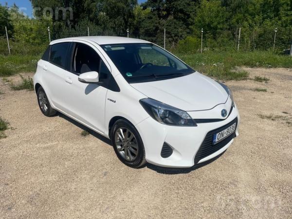Balts Toyota Yaris 2014 Rīga, ar dzinēja tilpumu 1.50 L un nobraukumu 0 tūkst. km par 7499 €, foto 3 vietnē AUTOMOTO.COM.LV