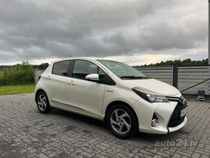 White Toyota Yaris 2014 in Tallinn, with an engine capacity of 1.50 L and mileage of 97 thousand km for 8790 €, photo  on AUTOMOTO.COM.LV