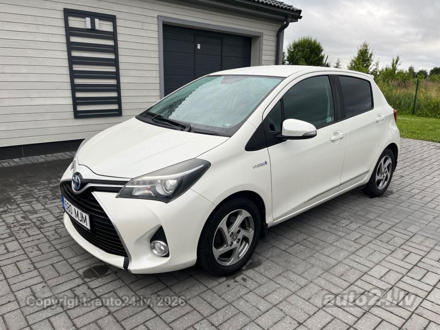 Balts Toyota Yaris 2014 Tallina, ar dzinēja tilpumu 1.50 L un nobraukumu 97 tūkst. km par 8790 €, foto 6 vietnē AUTOMOTO.COM.LV