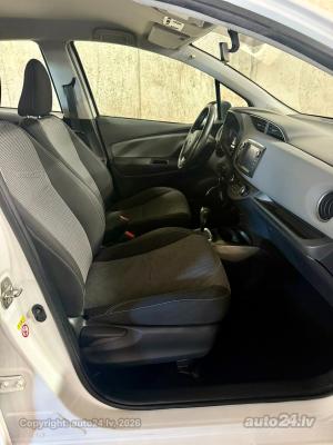 White Toyota Yaris 2014 in Tallinn, with an engine capacity of 1.50 L and mileage of 173 thousand km for 6495 €, photo 13 on AUTOMOTO.COM.LV