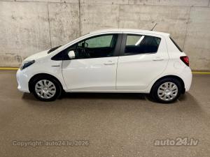 White Toyota Yaris 2014 in Tallinn, with an engine capacity of 1.50 L and mileage of 173 thousand km for 6495 €, photo 19 on AUTOMOTO.COM.LV