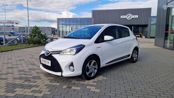 Balts Toyota Yaris 2014 Šauļi, ar dzinēja tilpumu 1.50 L un nobraukumu 250 tūkst. km par 6990 €, foto 4 vietnē AUTOMOTO.COM.LV