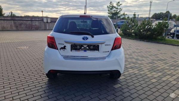 Balts Toyota Yaris 2014 Šauļi, ar dzinēja tilpumu 1.50 L un nobraukumu 250 tūkst. km par 6990 €, foto 6 vietnē AUTOMOTO.COM.LV