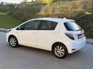 Balts Toyota Yaris 2014 Viļņa, ar dzinēja tilpumu 1.50 L un nobraukumu 171 tūkst. km par 8350 €, foto 14 vietnē AUTOMOTO.COM.LV