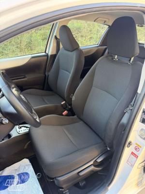 Balts Toyota Yaris 2014 Viļņa, ar dzinēja tilpumu 1.50 L un nobraukumu 171 tūkst. km par 7950 €, foto 17 vietnē AUTOMOTO.COM.LV
