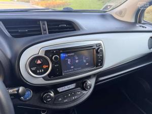 Balts Toyota Yaris 2014 Viļņa, ar dzinēja tilpumu 1.50 L un nobraukumu 171 tūkst. km par 7950 €, foto 27 vietnē AUTOMOTO.COM.LV