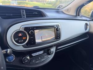 Balts Toyota Yaris 2014 Viļņa, ar dzinēja tilpumu 1.50 L un nobraukumu 171 tūkst. km par 7950 €, foto 30 vietnē AUTOMOTO.COM.LV