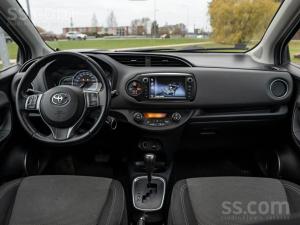 Balts Toyota Yaris 2015 Rīga, ar dzinēja tilpumu 1.50 L un nobraukumu 215 tūkst. km par 7500 €, foto 10 vietnē AUTOMOTO.COM.LV