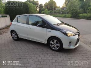 Balts Toyota Yaris 2015 Rīga, ar dzinēja tilpumu 1.50 L un nobraukumu 65 tūkst. km par 9990 €, foto 14 vietnē AUTOMOTO.COM.LV
