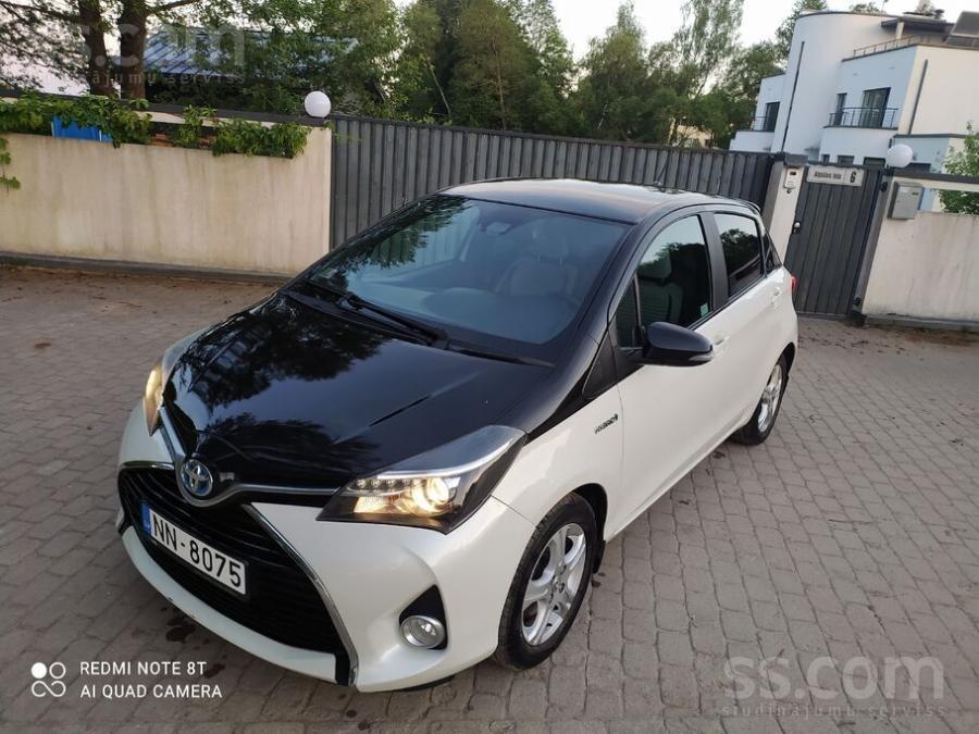 Balts Toyota Yaris 2015 Rīga, ar dzinēja tilpumu 1.50 L un nobraukumu 65 tūkst. km par 9990 €, foto 16 vietnē AUTOMOTO.COM.LV