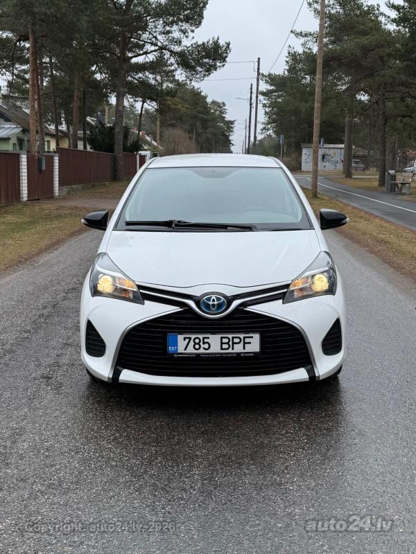 Balts Toyota Yaris 2015 Tallina, ar dzinēja tilpumu 1.50 L un nobraukumu 171 tūkst. km par 7490 €, foto 7 vietnē AUTOMOTO.COM.LV