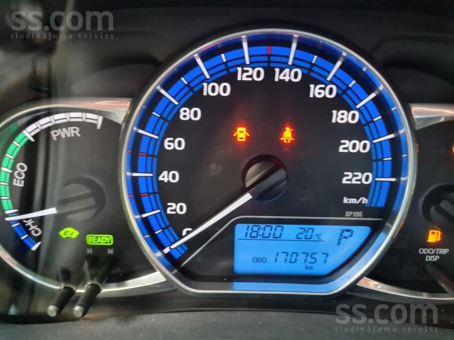 Balts Toyota Yaris 2015 Jelgava, ar dzinēja tilpumu 1.50 L un nobraukumu 0 tūkst. km par 7690 €, foto 3 vietnē AUTOMOTO.COM.LV