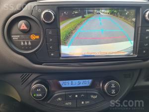Balts Toyota Yaris 2015 Jelgava, ar dzinēja tilpumu 1.50 L un nobraukumu 0 tūkst. km par 7690 €, foto 13 vietnē AUTOMOTO.COM.LV