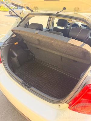 Balts Toyota Yaris 2015 Rīga, ar dzinēja tilpumu 1.50 L un nobraukumu 152 tūkst. km par 7000 €, foto 8 vietnē AUTOMOTO.COM.LV