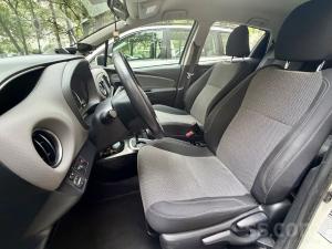 Balts Toyota Yaris 2015 Rīga, ar dzinēja tilpumu 1.50 L un nobraukumu 95 tūkst. km par 8700 €, foto 8 vietnē AUTOMOTO.COM.LV
