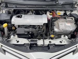 White Toyota Yaris 2015 in Vilnius, with an engine capacity of 1.50 L and mileage of 222 thousand km for 6950 €, photo 16 on AUTOMOTO.COM.LV