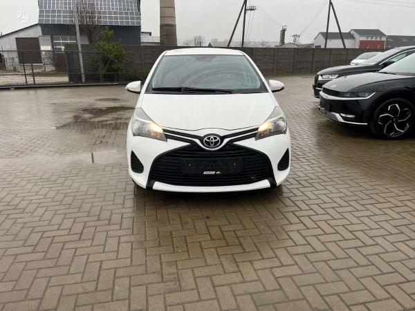 Balts Toyota Yaris 2016 Tauragė, ar dzinēja tilpumu 1.00 L un nobraukumu 219 tūkst. km par 5300 €, foto 2 vietnē AUTOMOTO.COM.LV