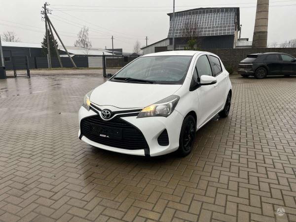 Balts Toyota Yaris 2016 Tauragė, ar dzinēja tilpumu 1.00 L un nobraukumu 219 tūkst. km par 5300 €, foto 8 vietnē AUTOMOTO.COM.LV