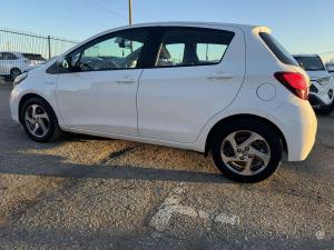 Balts Toyota Yaris 2016 Panevēža, ar dzinēja tilpumu 1.50 L un nobraukumu 140 tūkst. km par 9500 €, foto 6 vietnē AUTOMOTO.COM.LV