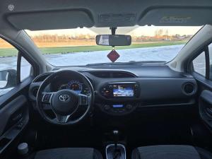Balts Toyota Yaris 2016 Šauļi, ar dzinēja tilpumu 1.50 L un nobraukumu 300 tūkst. km par 5500 €, foto 10 vietnē AUTOMOTO.COM.LV