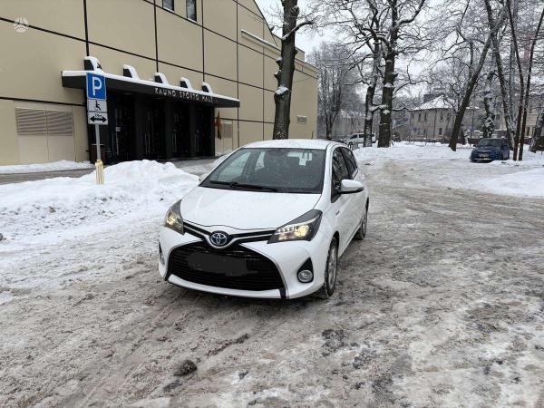 Balts Toyota Yaris 2016 Kauņa, ar dzinēja tilpumu 1.50 L un nobraukumu 199 tūkst. km par 7700 €, foto 10 vietnē AUTOMOTO.COM.LV