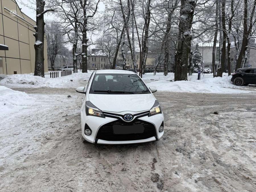 Balts Toyota Yaris 2016 Kauņa, ar dzinēja tilpumu 1.50 L un nobraukumu 199 tūkst. km par 7700 €, foto 11 vietnē AUTOMOTO.COM.LV
