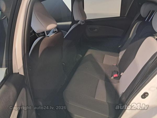 Balts Toyota Yaris 2016 Narva, ar dzinēja tilpumu 1.50 L un nobraukumu 92 tūkst. km par 10200 €, foto 10 vietnē AUTOMOTO.COM.LV