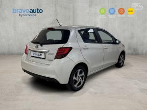 Balts Toyota Yaris 2016 Viļņa, ar dzinēja tilpumu 1.50 L un nobraukumu 90 tūkst. km par 11000 €, foto 6 vietnē AUTOMOTO.COM.LV