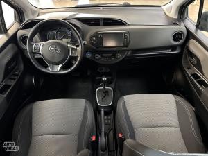 Balts Toyota Yaris 2016 Viļņa, ar dzinēja tilpumu 1.50 L un nobraukumu 90 tūkst. km par 11000 €, foto 13 vietnē AUTOMOTO.COM.LV
