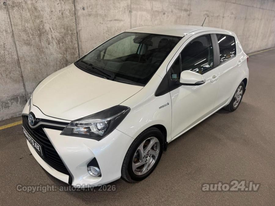 Balts Toyota Yaris 2016 Tallina, ar dzinēja tilpumu 1.50 L un nobraukumu 96 tūkst. km par 10995 €, foto 4 vietnē AUTOMOTO.COM.LV