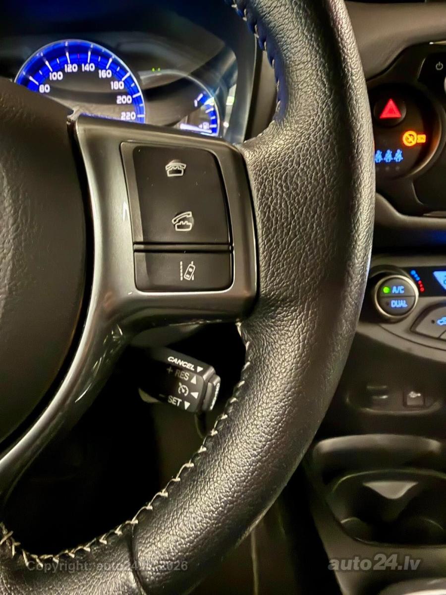 Balts Toyota Yaris 2016 Tallina, ar dzinēja tilpumu 1.50 L un nobraukumu 96 tūkst. km par 10995 €, foto 8 vietnē AUTOMOTO.COM.LV