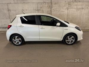 Balts Toyota Yaris 2016 Tallina, ar dzinēja tilpumu 1.50 L un nobraukumu 96 tūkst. km par 10995 €, foto 20 vietnē AUTOMOTO.COM.LV