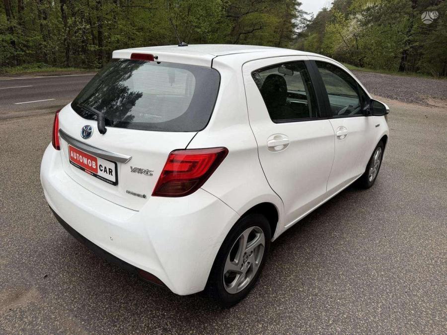 Balts Toyota Yaris 2016 Viļņa, ar dzinēja tilpumu 1.50 L un nobraukumu 134 tūkst. km par 9900 €, foto 6 vietnē AUTOMOTO.COM.LV