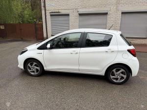 Balts Toyota Yaris 2016 Viļņa, ar dzinēja tilpumu 1.50 L un nobraukumu 134 tūkst. km par 9900 €, foto 11 vietnē AUTOMOTO.COM.LV