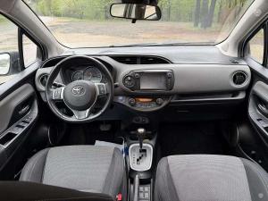 Balts Toyota Yaris 2016 Viļņa, ar dzinēja tilpumu 1.50 L un nobraukumu 134 tūkst. km par 9900 €, foto 15 vietnē AUTOMOTO.COM.LV