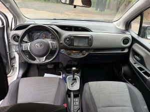 Balts Toyota Yaris 2016 Viļņa, ar dzinēja tilpumu 1.50 L un nobraukumu 134 tūkst. km par 9900 €, foto 27 vietnē AUTOMOTO.COM.LV