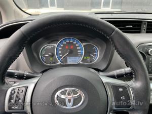 Белый Тойота Ярис 2016 в Таллин, объемом двигателя 1.50 л и пробегом 159 тыс. км за 11000 €, фото 17 на AUTOMOTO.COM.LV