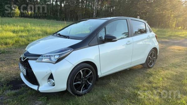 Balts Toyota Yaris 2016 Rīga, ar dzinēja tilpumu 1.30 L un nobraukumu 152 tūkst. km par 9200 €, foto 1 vietnē AUTOMOTO.COM.LV