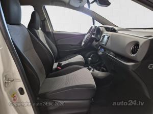 Balts Toyota Yaris 2016 Tallina, ar dzinēja tilpumu 1.50 L un nobraukumu 69 tūkst. km par 11490 €, foto 7 vietnē AUTOMOTO.COM.LV