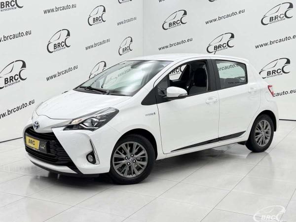 Balts Toyota Yaris 2017 Viļņa, ar dzinēja tilpumu 1.50 L un nobraukumu 61 tūkst. km par 12300 €, foto 1 vietnē AUTOMOTO.COM.LV