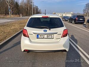 Balts Toyota Yaris 2017 Tallina, ar dzinēja tilpumu 1.50 L un nobraukumu 78 tūkst. km par 14000 €, foto 5 vietnē AUTOMOTO.COM.LV